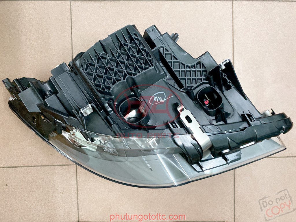 Đèn pha BMW 528i (Mã 63117343911) chính hãng - Giá tốt 2025