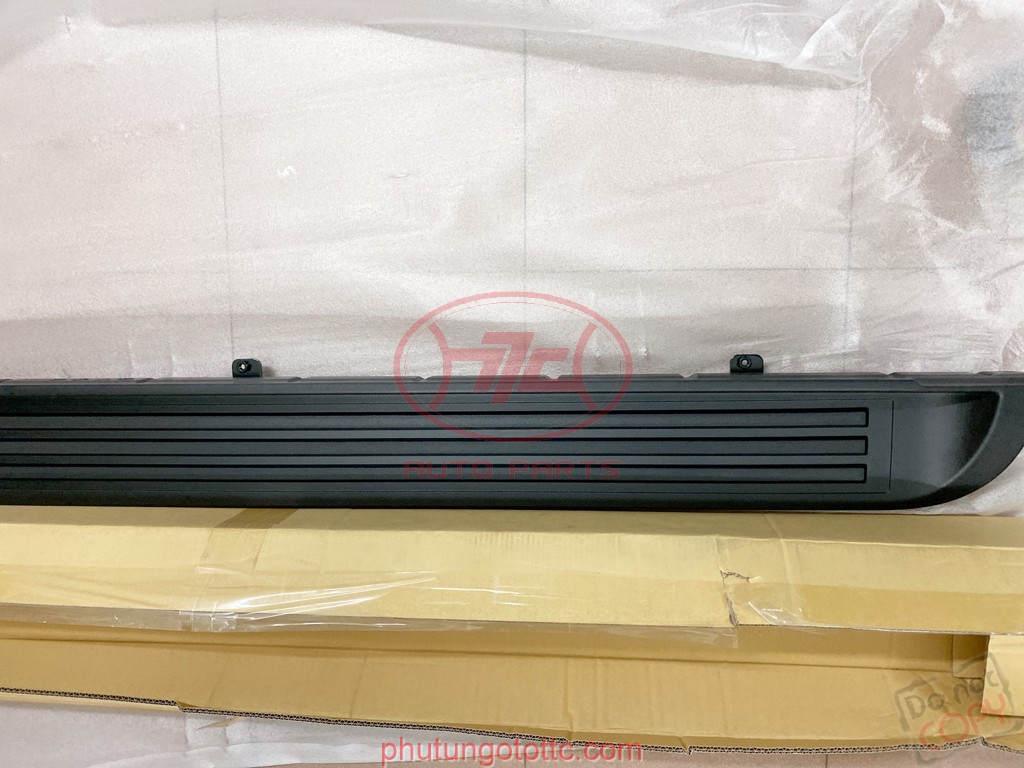 Bậc lên xuống Colorado (Mã 52141722 - 52141723) chính hãng - Giá tốt 2025