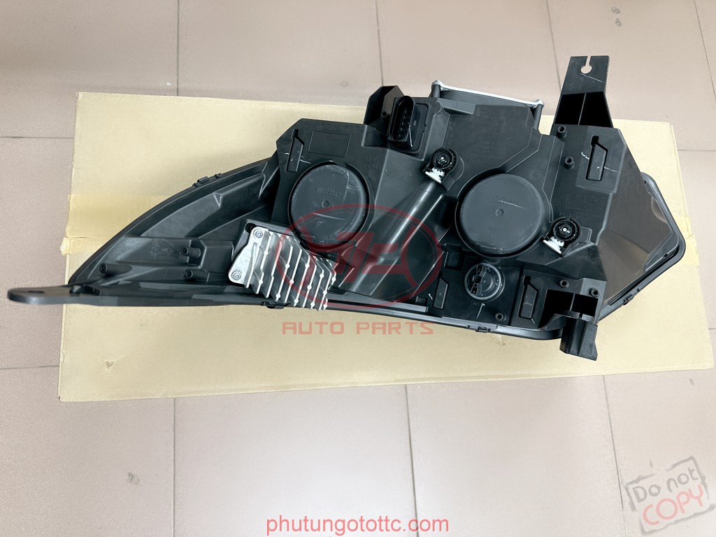 Đèn pha Trailbrazer (LED) (84594278) - Phụ tùng ô tô TTC