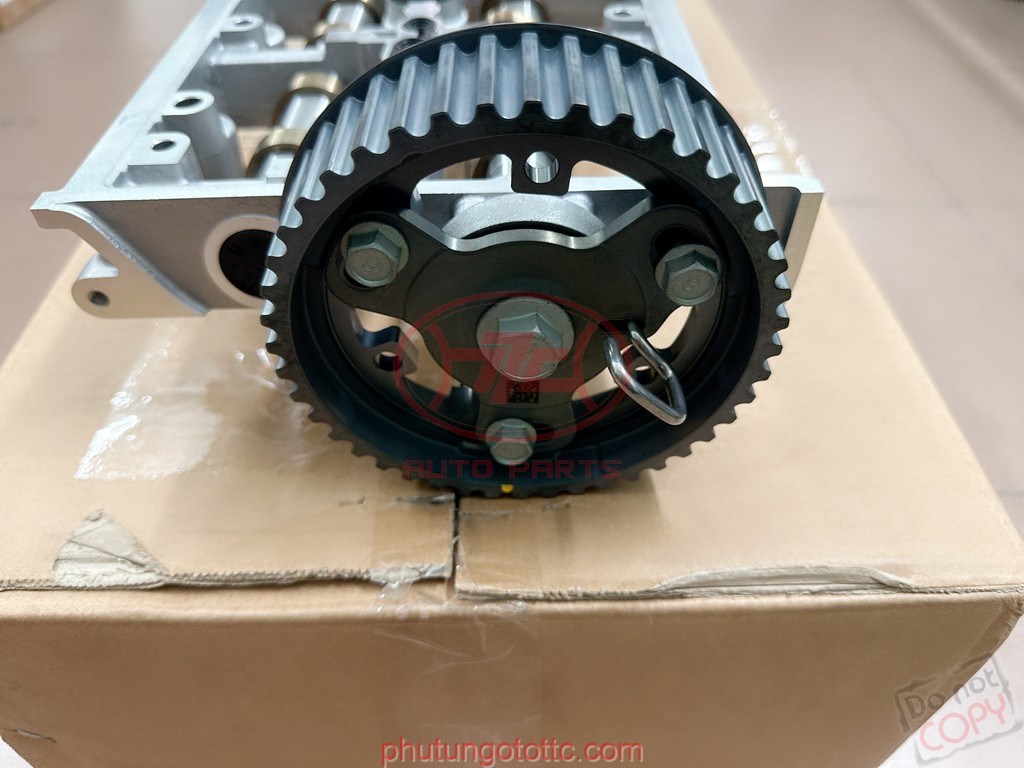 Trục cam Kia Sportage 2.0 New ( liền máng cam) (Mã 244002R100) chính ...