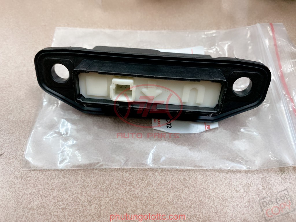 Công tắc mở cốp sau Lexus LX570 - Land Cruiser - Yaris - Fortuner (Mã ...