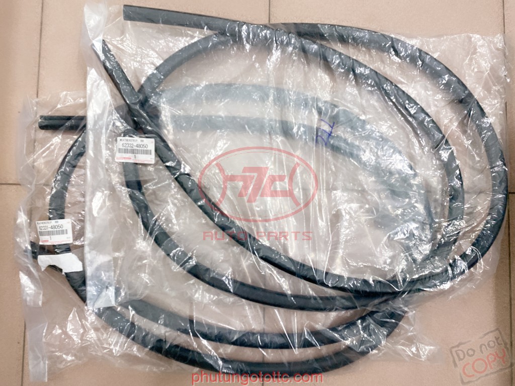 Gioăng khung cửa sau Lexus RX350 2008 2015 (Mã 6233148050 - 6233248050 ...