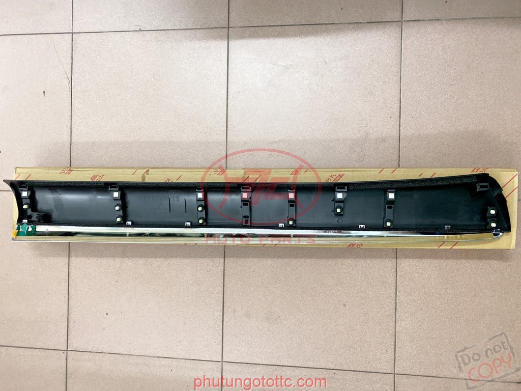 Nẹp cánh cửa trước RX350 (dưới) (Mã 7507148030 - 7507248030) chính hãng ...