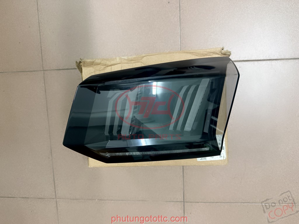 Đèn hậu trong Peugeot 5008 2022 (Mã 9836231780) chính hãng - Giá tốt 2025