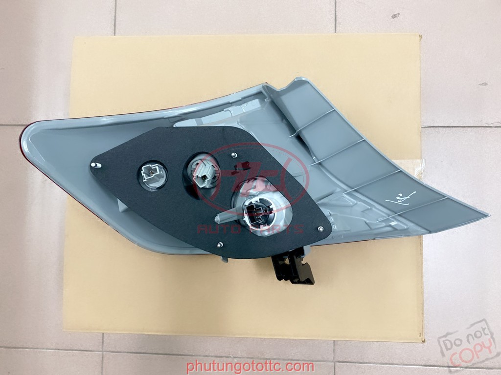 Đèn lái sau Camry 2012 USA XLE (Mã 8156006470 - 8155006470) chính hãng ...