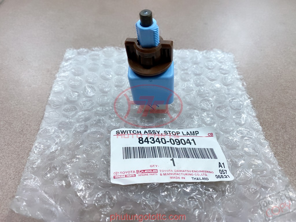Công tắc đèn phanh chân Hilux (Mã 8434009040) chính hãng - Giá tốt 2025