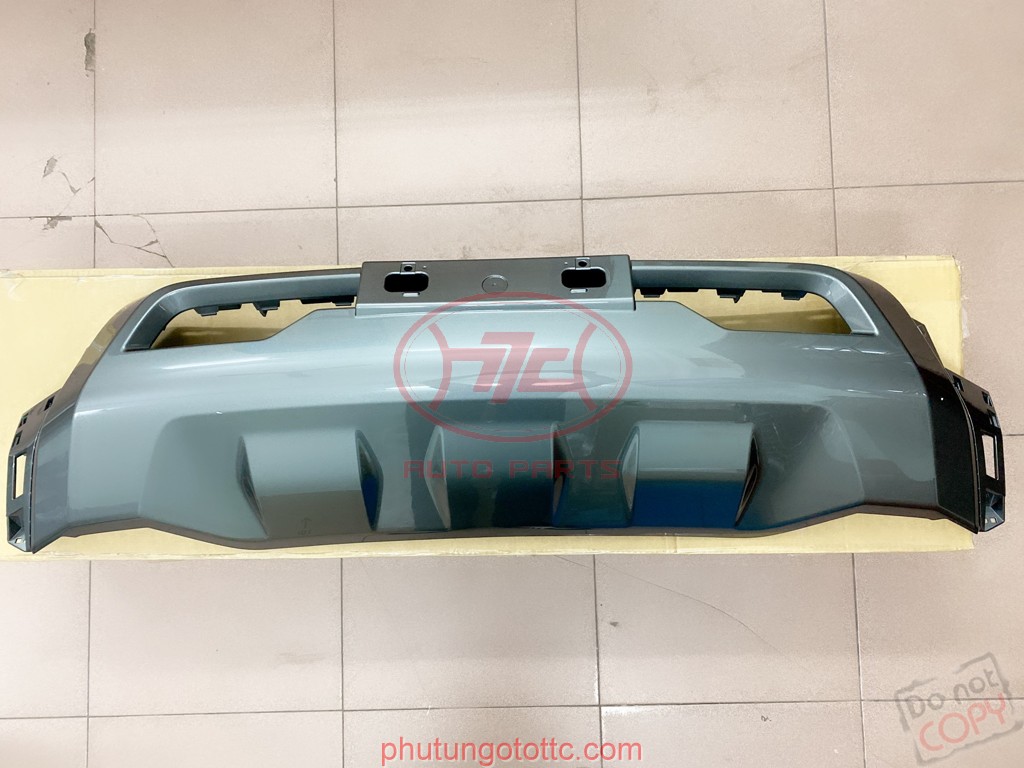 Ốp ba đờ xốc trước dưới Hilux 2020-2021 Adventure (Mã 52411YP050) chính ...