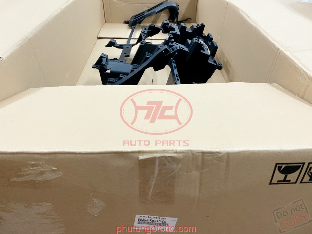 Táp lô Hilux 2017 (dưới) (Mã 55303KK040C0) chính hãng - Giá tốt 2025