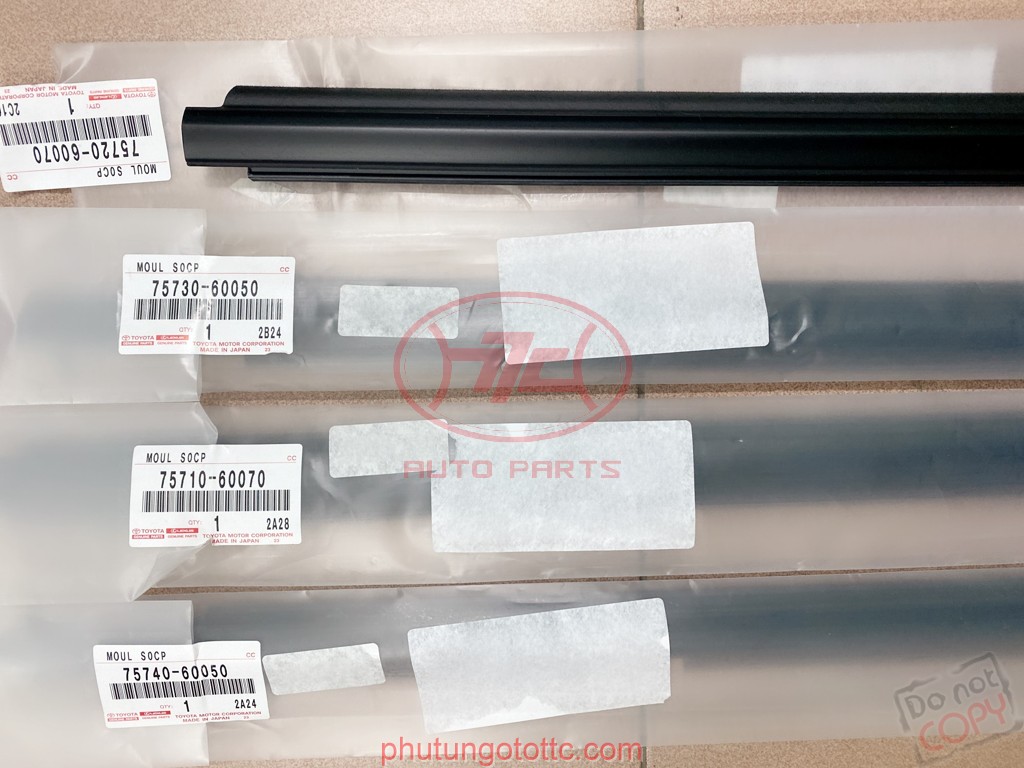 Nẹp chân kính cánh cửa ngoài Land 2008-2010 (Mã 7574060050 - 7573060050 ...