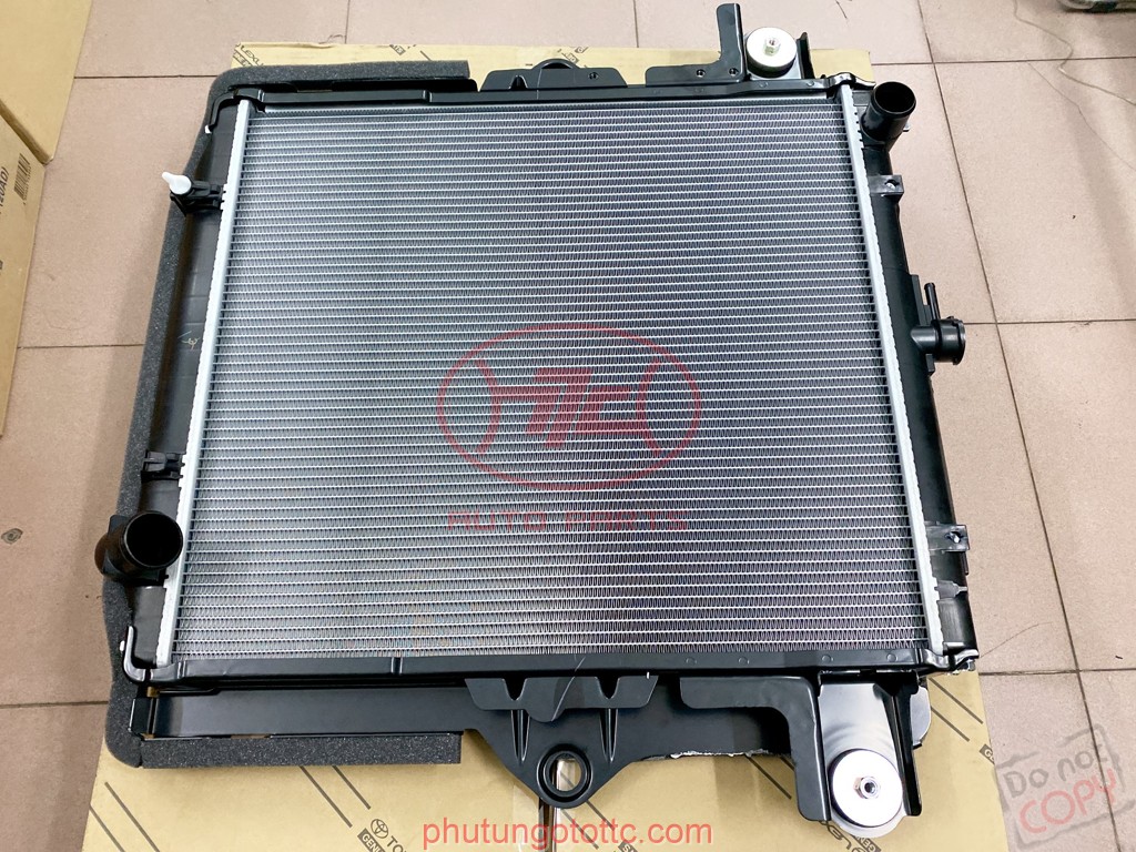 Két nước Land Cruiser 2012-2016 (Mã 1640017401 - 1640017400) chính hãng ...