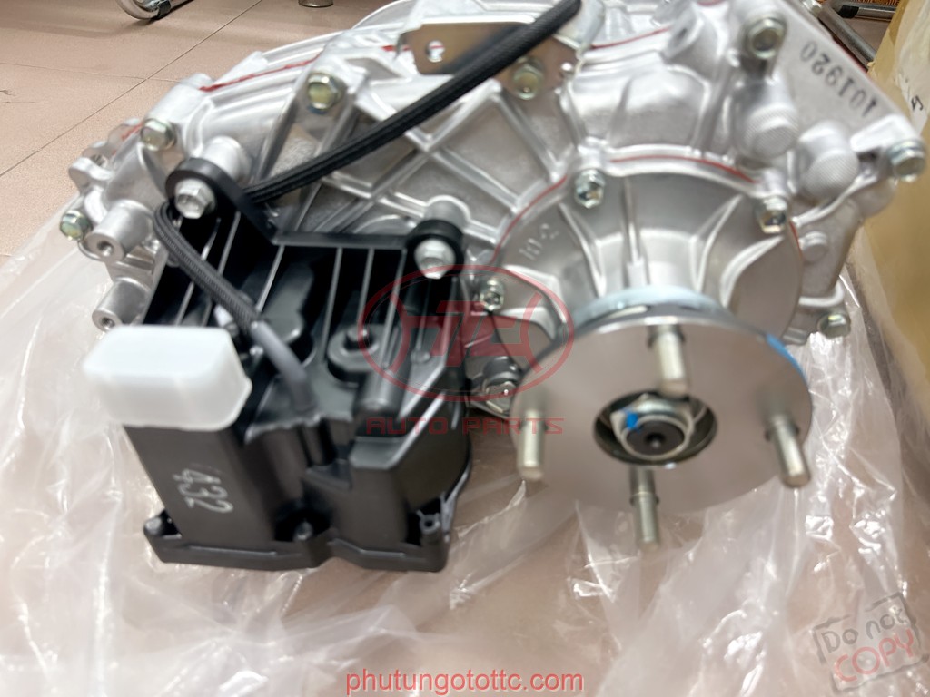 Biểu tượng cửa hậu Prado 2019 (Mã 7544760030) chính hãng - Giá tốt 2024