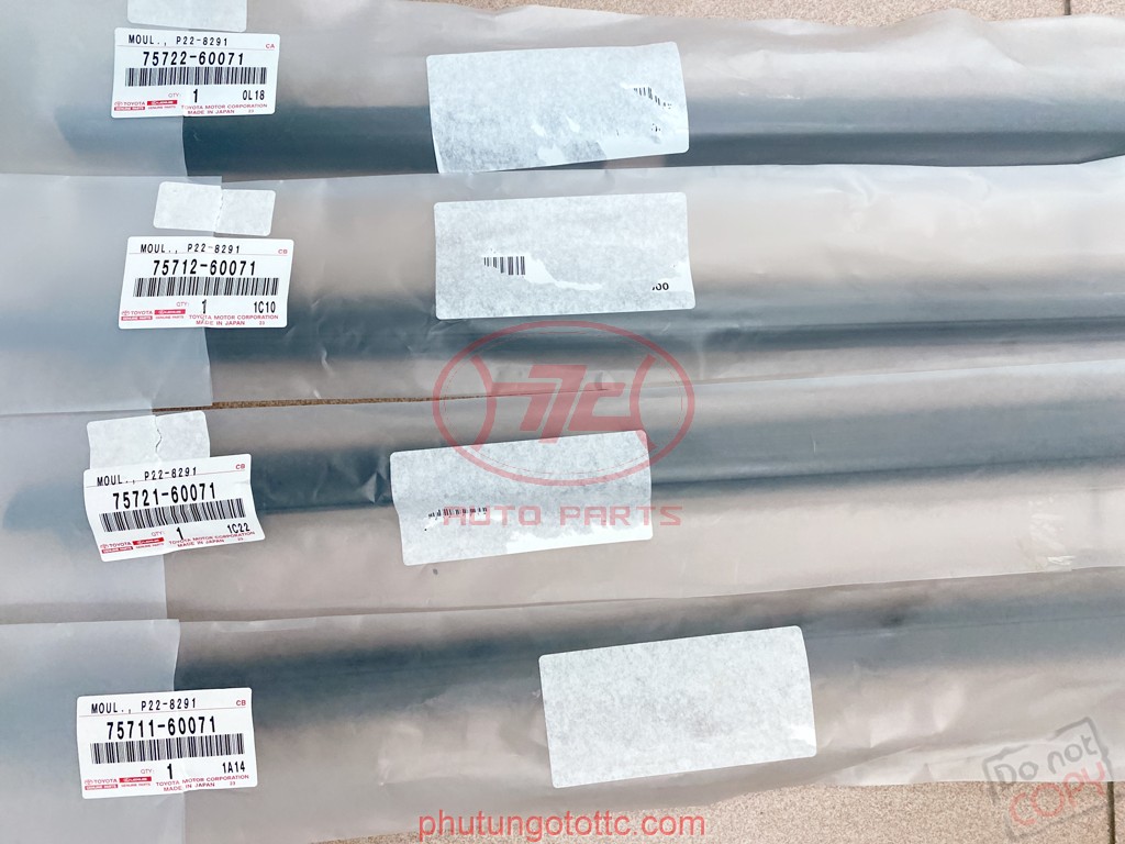 Nẹp chân kính cánh cửa ngoài Prado 2010-2016 (Mã 7571160070 ...