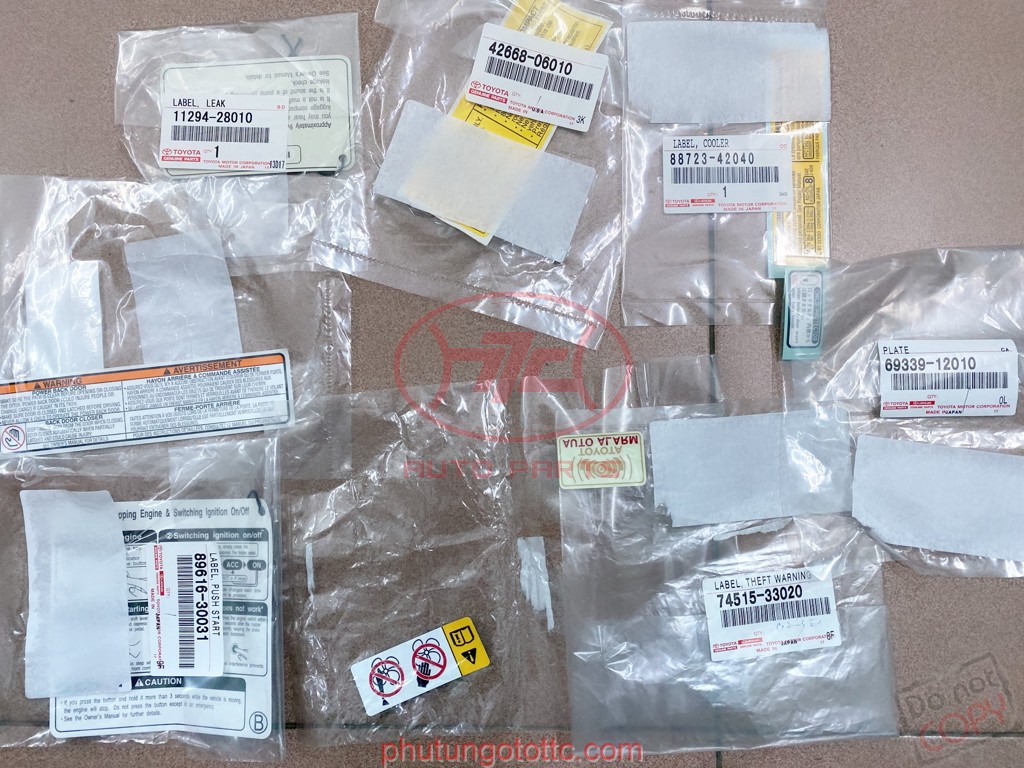 Tem cảnh báo trong xe Venza (Mã 1129428010 - 1679336030 - 4266806010 ...