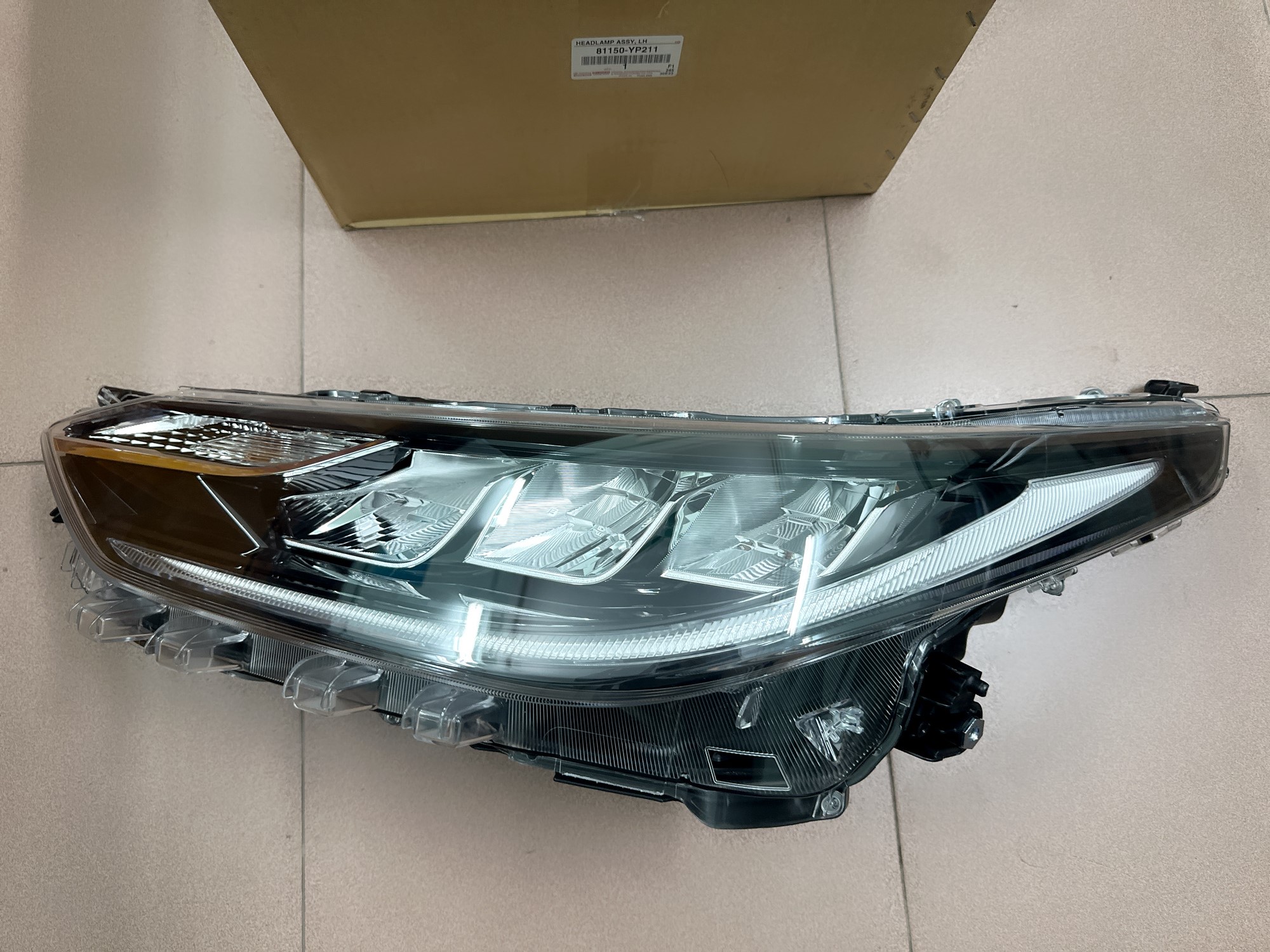 Công tắc đèn phanh Vios (Mã 8434009041) chính hãng - Giá tốt 2025