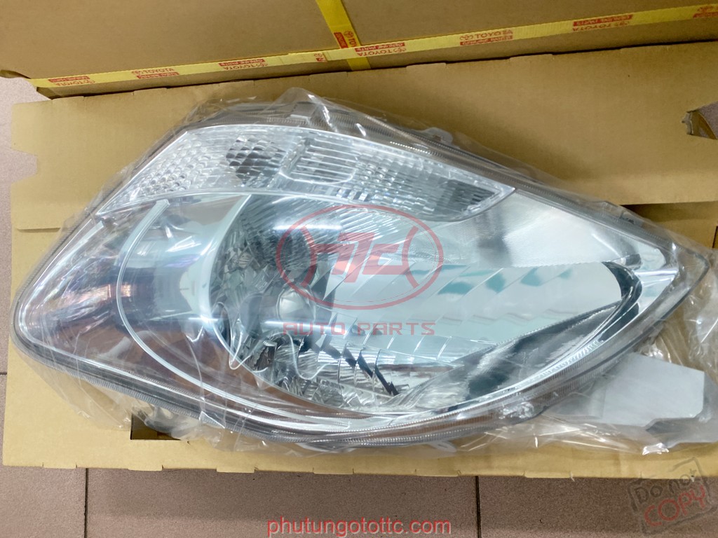 Đèn pha Yaris Sedan (Mã 8117052760 - 8113052770) chính hãng - Giá tốt 2025