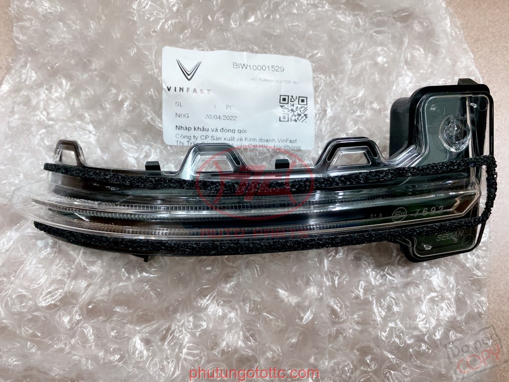 ĐÈN XI NHAN Ô TÔ chính hãng - Bảng giá 2025